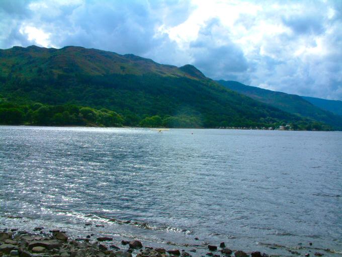 Photographs of Scotland, 2005: St. Fillans: View across Loch Earn to ...